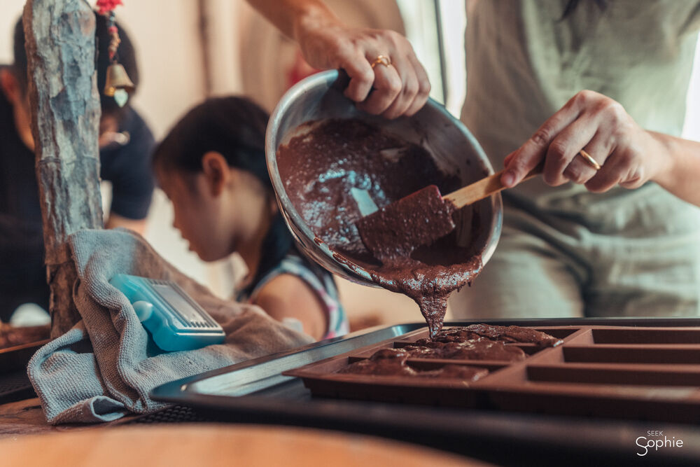 The Unexpected - Bean to Bar Chocolate-making Workshop - Seek Sophie