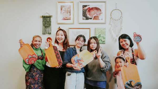 Bengkel Seni Batik Peribadi: Reka Alat Hidangan Kayu Anda Sendiri ...