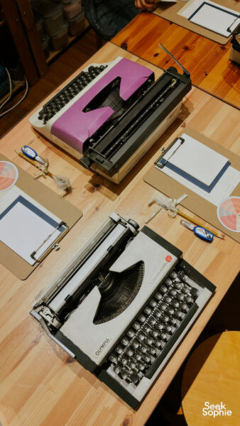 Typewriter Jamming | Poetry Session on Classic Typewriter | Seek Sophie