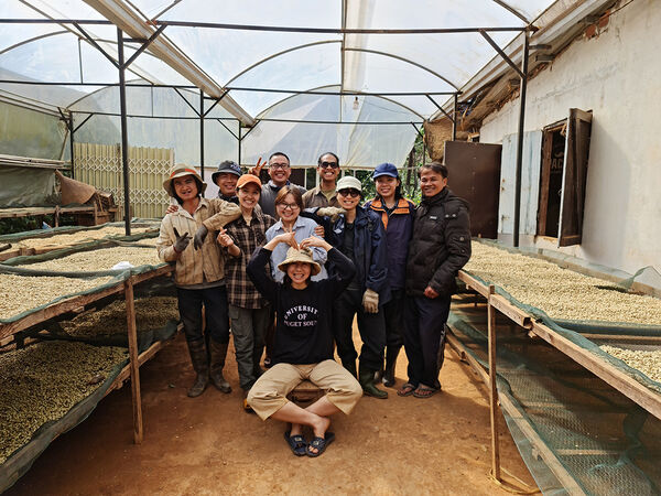 Book activities with Son Pacamara Coffee Farm | Seek Sophie